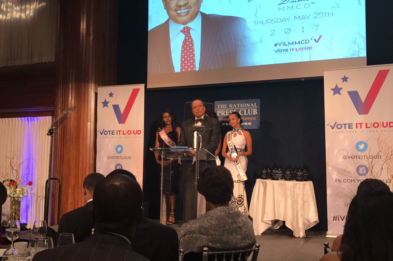 Oakwood Alum Juan Williams Honored as Broadcast Journalist of the Year