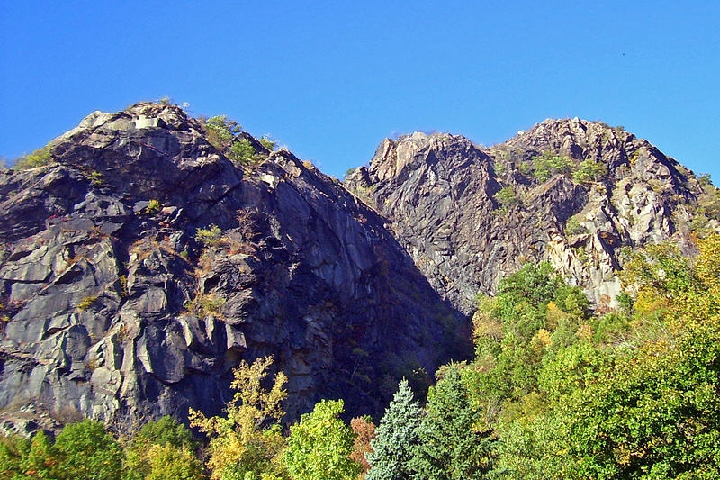 Breakneck Ridge Is Staying Open Through Peak Season