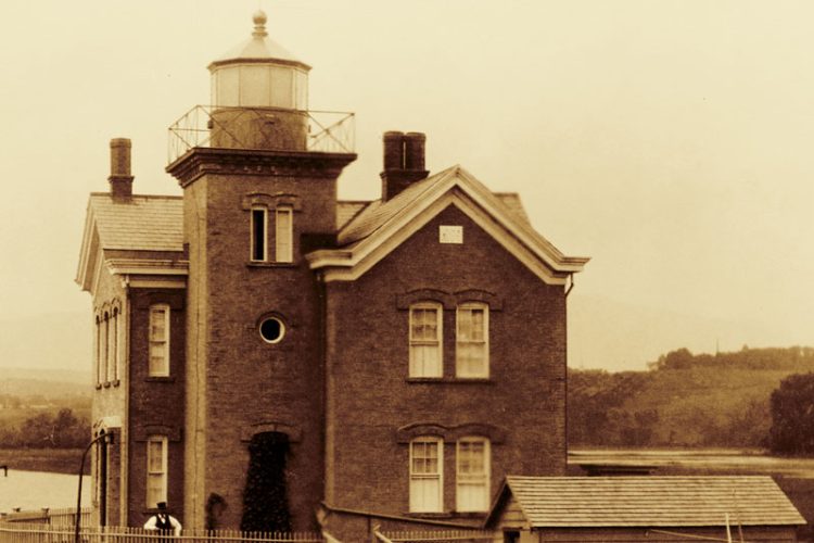 Flip Through Images of America: Hudson River Lighthouses